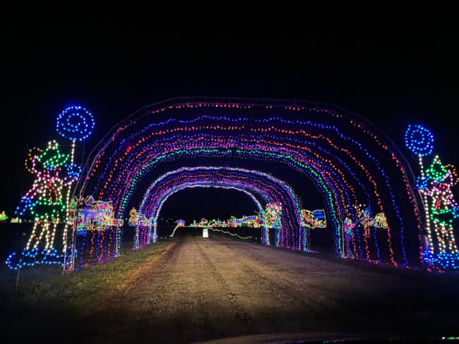 Best Drive-thru Holiday Light Displays | A Girls Guide to Cars