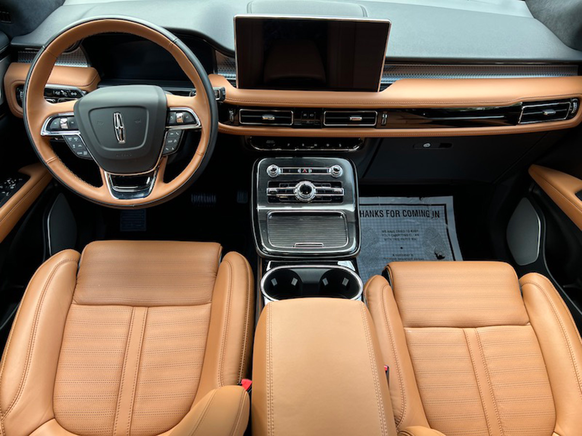 2023 Lincoln Nautilus: Sanctuary on Wheels - A Girls Guide to Cars