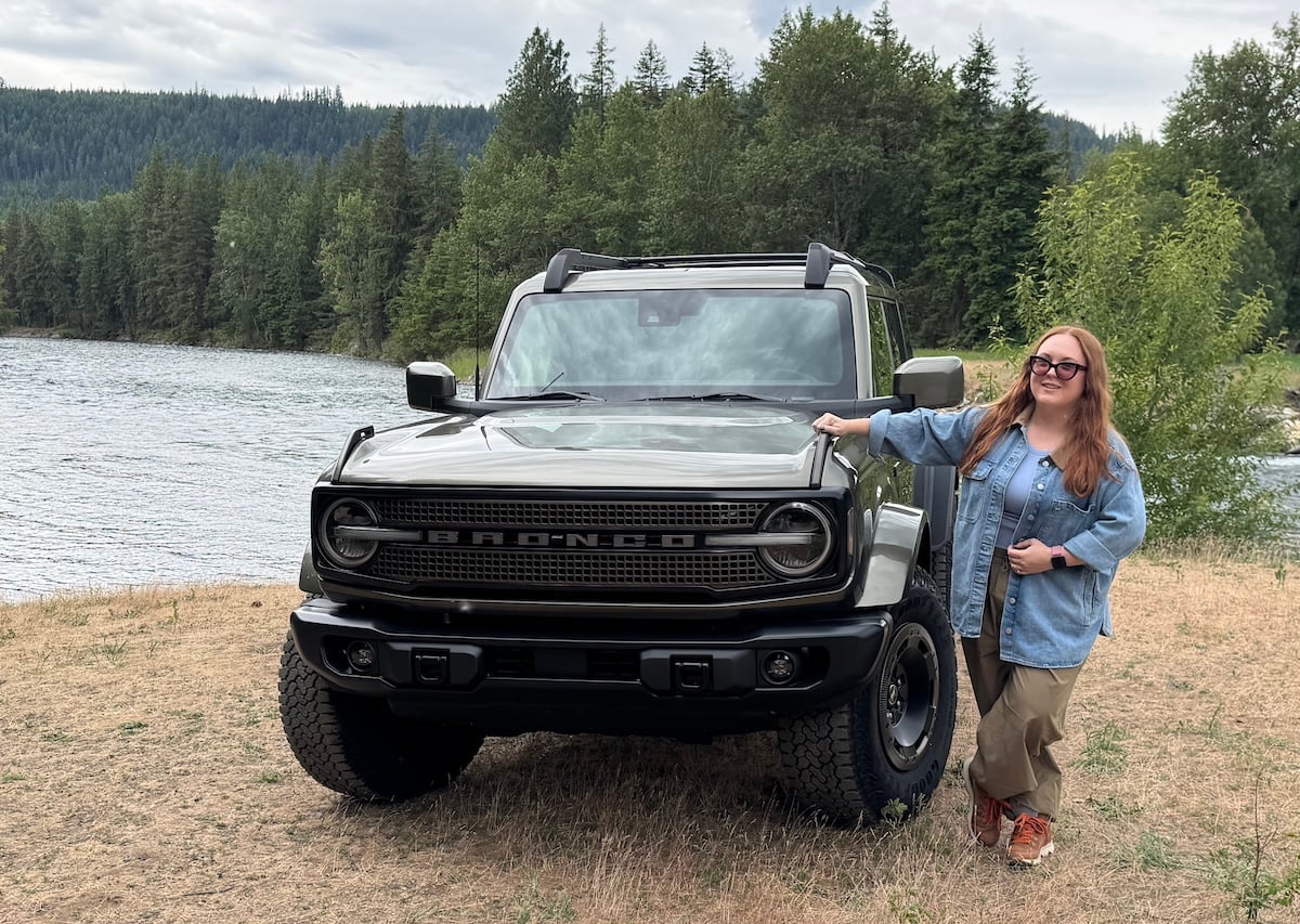Ford Bronco Filson: Rugged Souls, the Ultimate, 4x4 - A Girls Guide to Cars